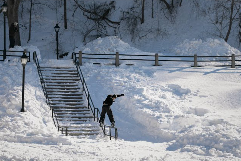 2 DAYS OFF – Slush Magazine